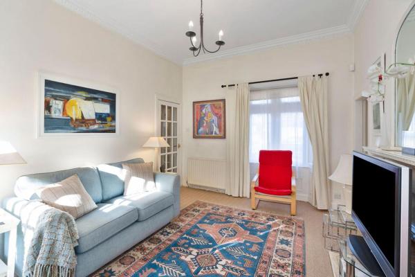 Guestready - Classic Charm Near Holyrood Park - Edinburgh