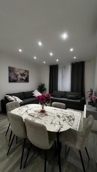 Noemi Vacation House - Varazze