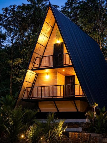 Zerahs Private Pool Villa, Athirappilly - Extra Upstair Bed Space - Tamil Nadu
