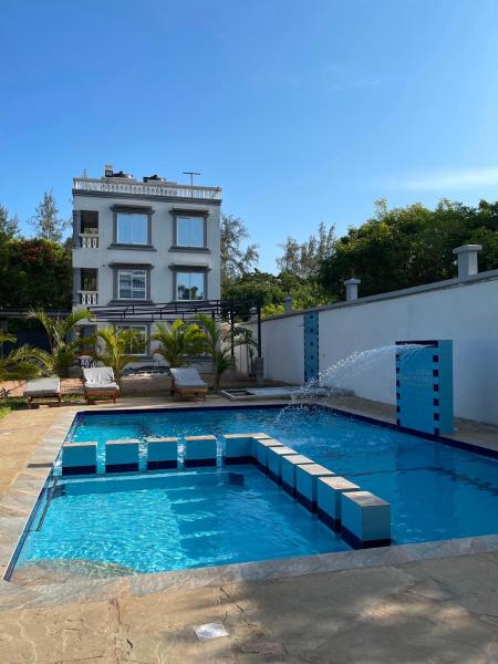 J & T Holme Apartment - Diani Beach