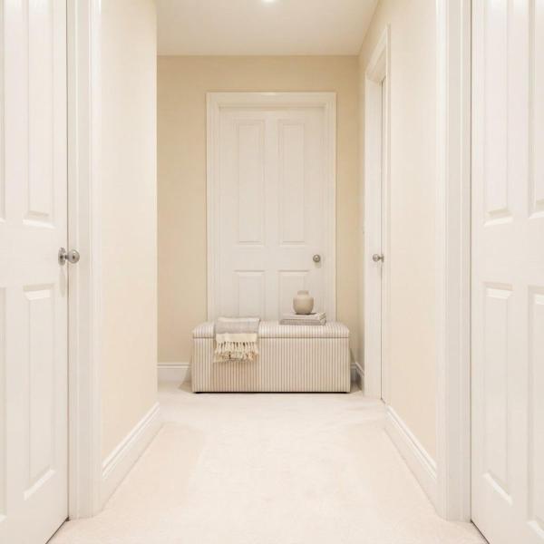 Luxury 3-bed Flat In Whitehall Court, Sw1a - Bromley