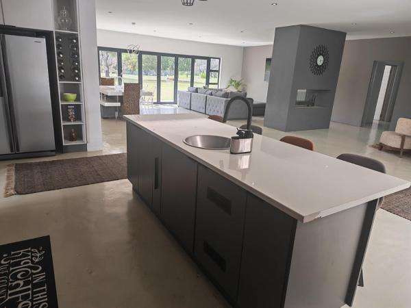 Tee Off House - Parys Golf And Country Estate - Vredefort