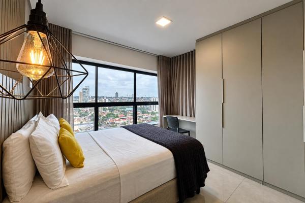 Uma Linda Vista Com Quarto Privativo No Ed. Vertigo - Campo Grande