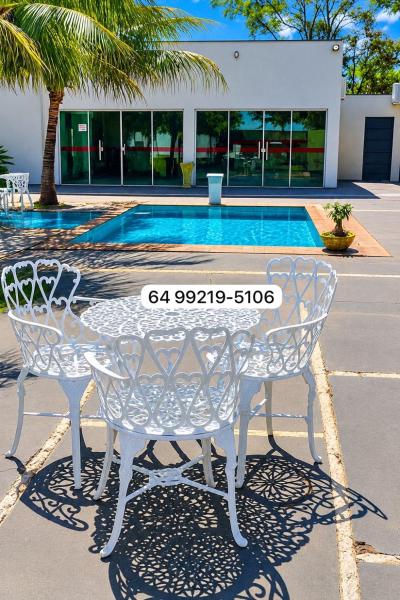 Casa Total Com Ofurô Quente 2 Piscinas Sinuca Roupa De Cama Aceitamos Pet - Caldas Novas