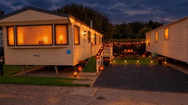 Th Holidays - North Wales