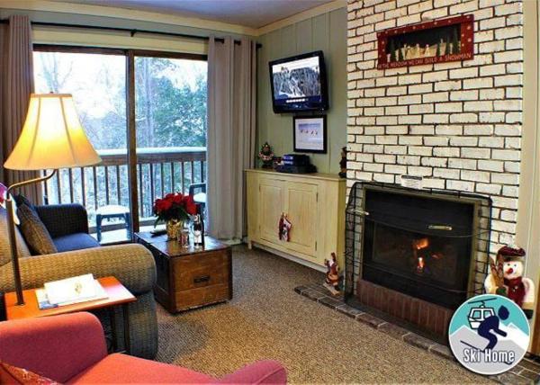 Ski Home To This Beautiful One Bedroom Condo With Shuttle To Slopes Whiffletree E4 - Killington, VT