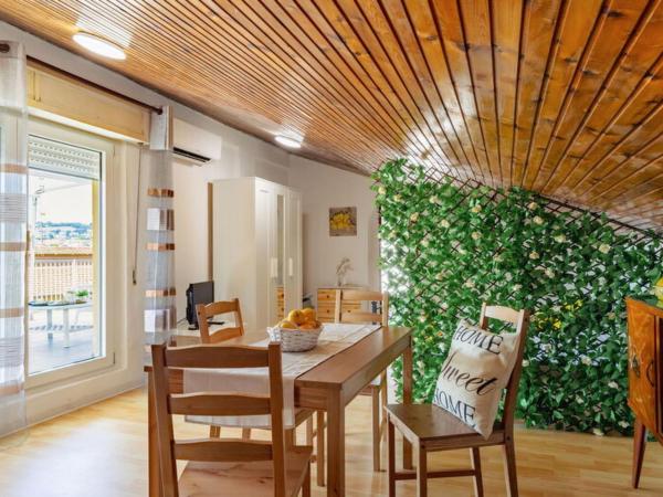 Apartment Sopraloreto Apartment By Interhome - Loreto