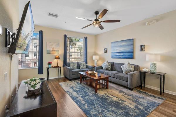 Spacious Vista Cay Townhome Newly Furnished - Orlando