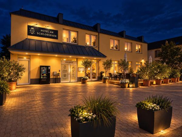 Hotel Am Schlosspark - Wormacja