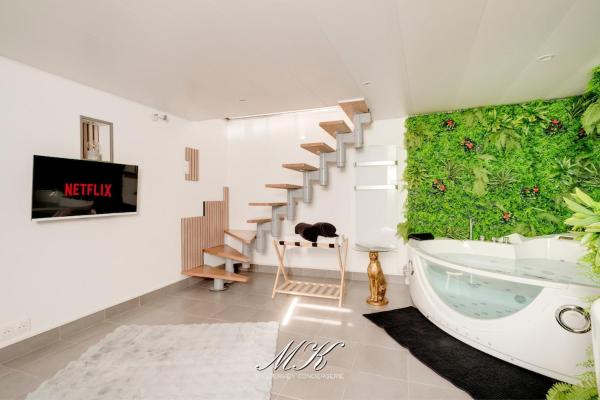 L'eden, Jacuzzi Privatif, Escapade En Duo - Nancy