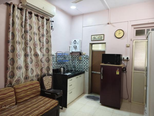 One Room With Own Separate Entrance In Gated Colony - Mumbai