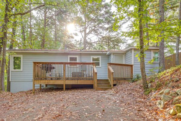 Walkable Hot Springs Home! Near Nat'l Park & Dtwn - Hot Springs, AR