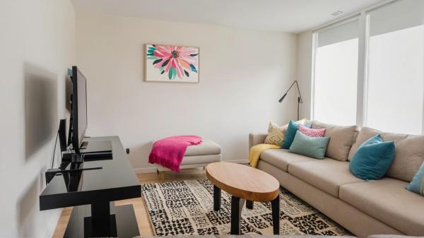 Modern Boutique Living In Culver City - Los Angeles