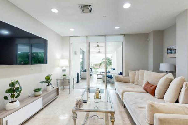 The Hemingway - Deerfield Beach, FL