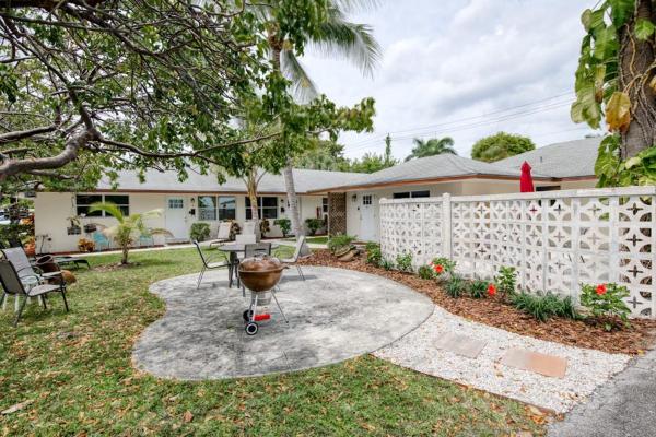 Coconut Grove Singer Island - Unit 4 - Juno Beach