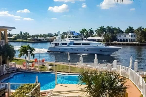Aloha Beach Holiday - Pompano Beach, FL