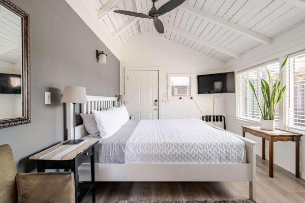 The Midtown Cottage- W/ Private Entrance And Views - Santa Cruz, CA