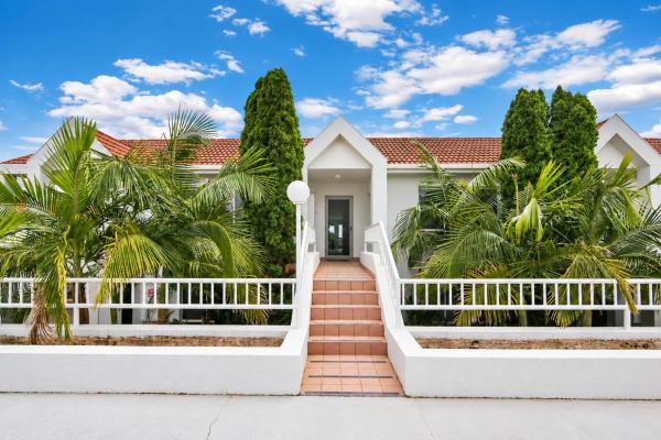 46 Cypress - Yarrawonga