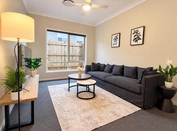 Silky Oak Stay - Brand New House In Griffin - Holiday Home - Brisbane