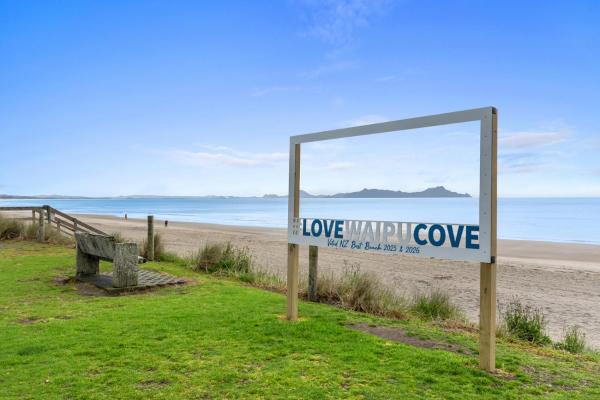 Over The Paddock - Waipu Holiday Home - Waipu