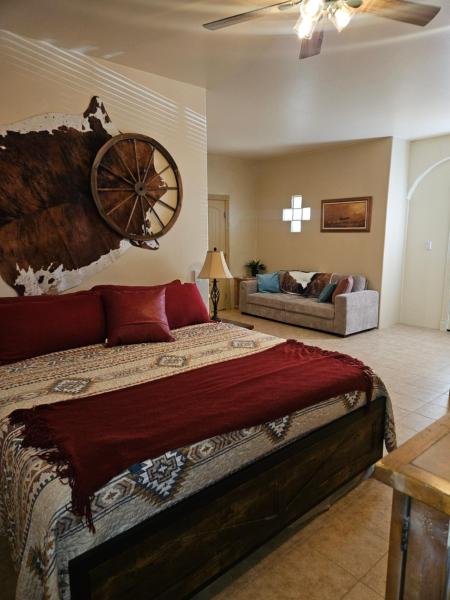 Star Ranch Lodging - Wickenburg, AZ