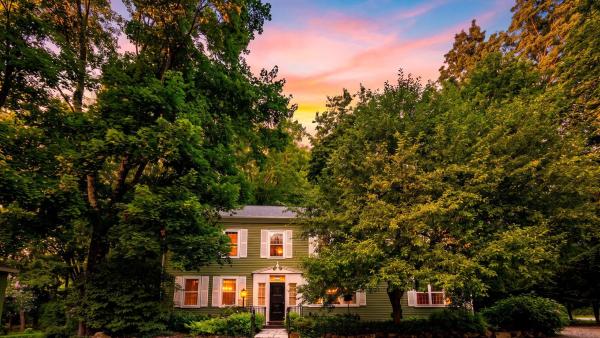 Preston House By Avantstay - Millbrook, NY