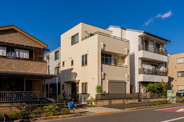 Home Story In Tokyo 西新井一棟貸しBbr15広々リビングルーム&東京屋語 - Koshigaya