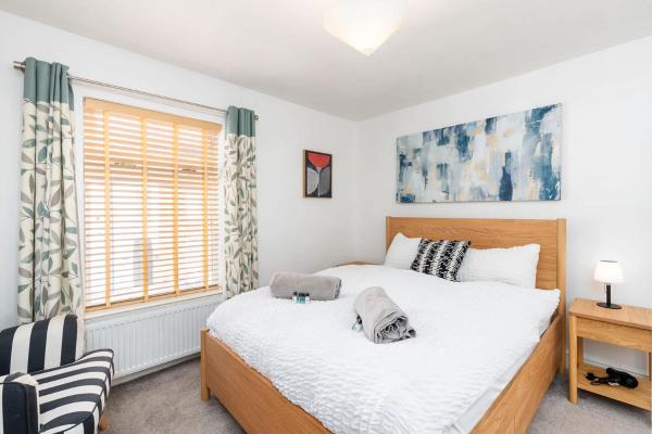 Gorgeous 2-bed Home In Lincoln By Renzo Lincoln Cathedral Free Wi-fi - Lincoln
