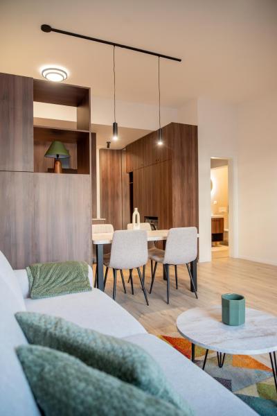 Naiti Deluxe Cassovar Apartment With Aircon And Terrace - Koszyce