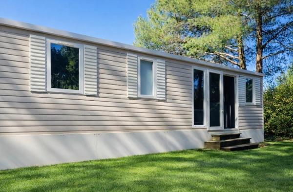 Mobil Home De Standing à La Porte Des Cévennes Sur Un Terrain Arboré Et Ombragé - Occitanie