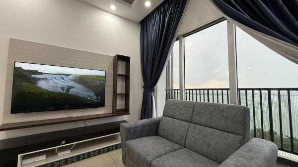 Skylake - Panoramic Lake View Retreat - Cyberjaya
