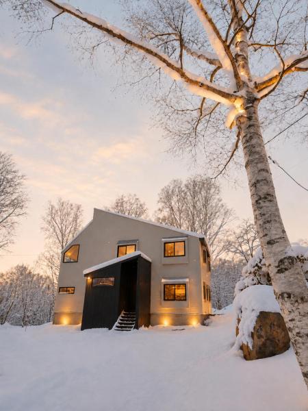 Hooting Owl Private Ski Chalet - Niseko
