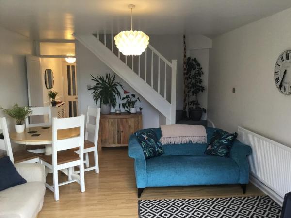 Modern 2 Bed House Portsmouth Near Qa Hospital - Portsmouth