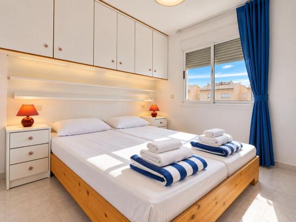 Upper-floor Bungalow With Private Solarium And Community Pool In San Luis - Guardamar del Segura