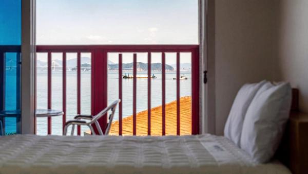 Geoje Beachwhite Pension - Geoje-si