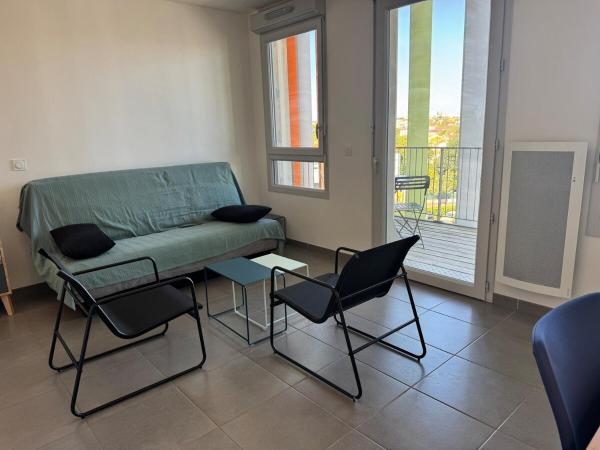 ღ Fetilly - Grand Studio, Balcon, Calme & Spacieux - La Rochelle