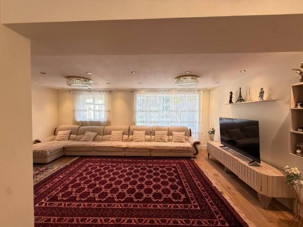 3 Bedroom House In Wembley With Free Parking - Watford