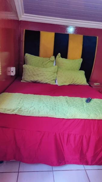 S A Guest Lodge - Rustenburg