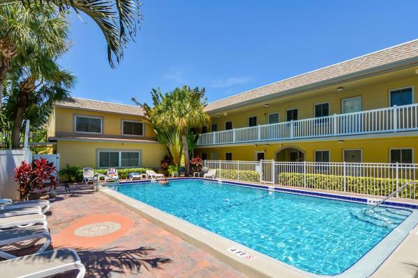 Waves Unit 12 - St. Pete Beach