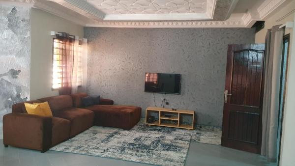 Family House - Cotonou