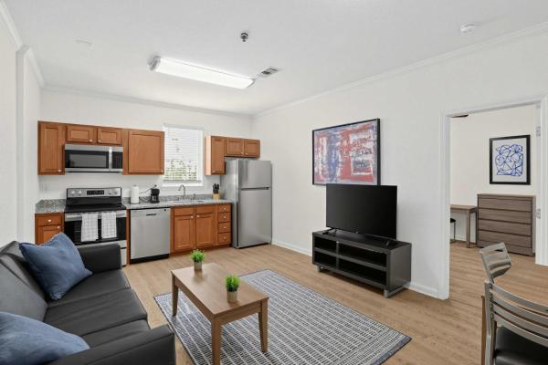 Modern & Cozy Getaway With Pool & Gym Near Ole Miss - Oxford, MS