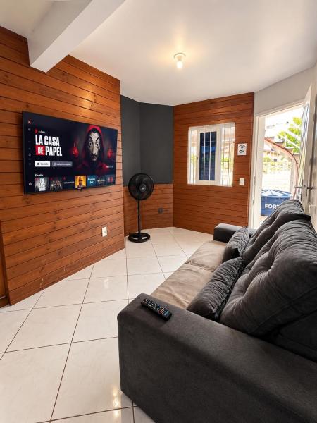 11-casa Espaçosa Com Garagem E Wi-fi - Novo Hamburgo