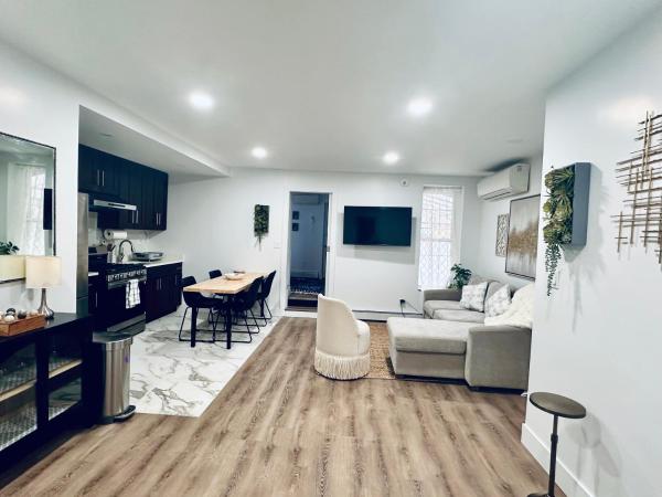 The Brooklyn Getaway - Queens, NY