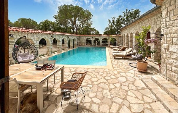 Cozy Home In Saint-vallier-de-thiey - Grasse