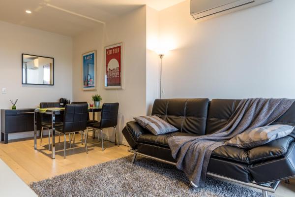 Modern 1 Bedroom In Tranquil Parklands - Melbourne