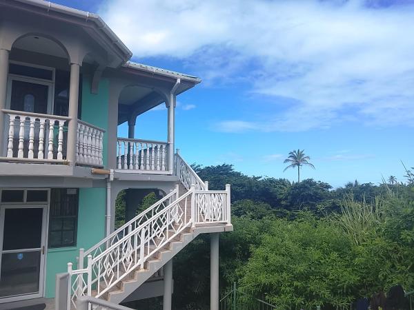 Tropical Chic Furnish Apartments - Dominica