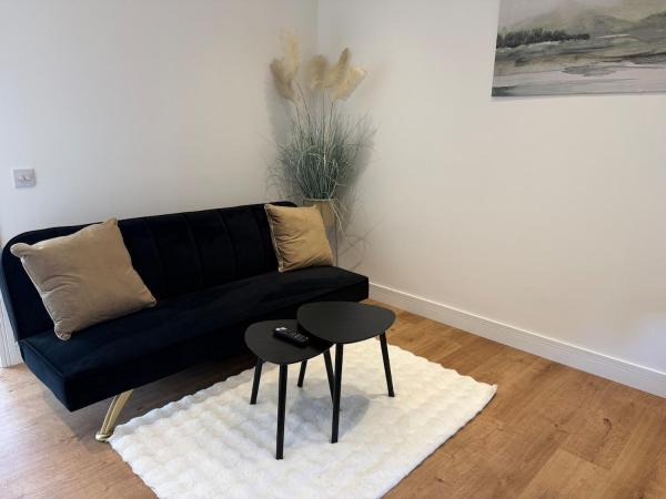 Detached Bungalow With Balcony Flat 2 - Bristol