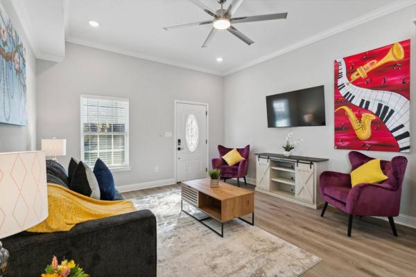 Cozy 5br Home W Firepit Near Superdome - New Orleans, LA