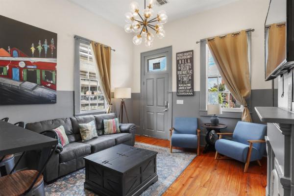 Cozy Escape With Private Outdoor Space - Metairie, LA