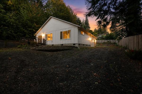 Lakefront - Near Mason General Hospital - Shelton, WA